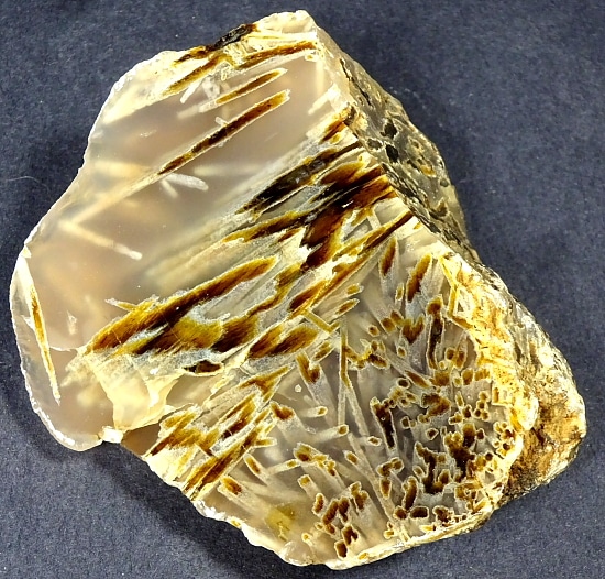 AG208 Stick Agate - The Rock Shed