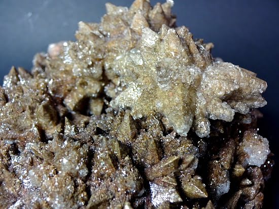 M211 Dog Tooth Calcite - The Rock Shed