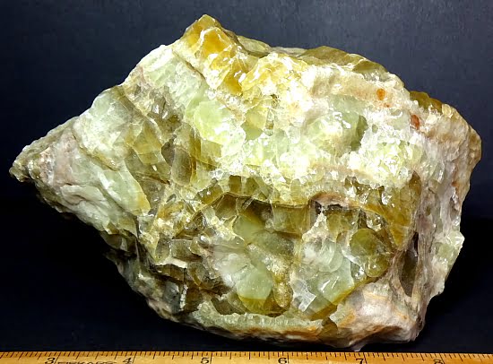 PR613 Green Calcite - The Rock Shed
