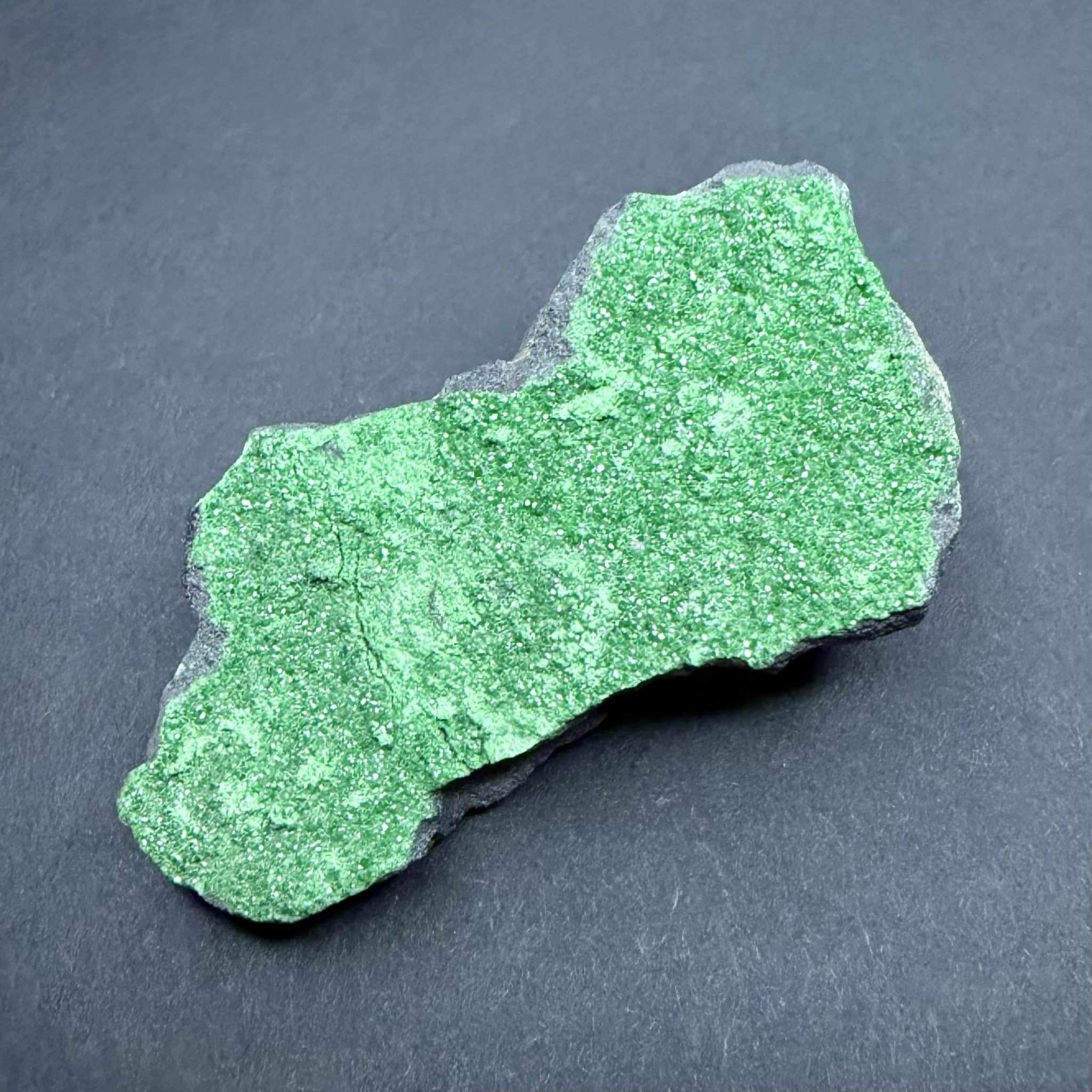 M721 Uvarovite Garnet - The Rock Shed