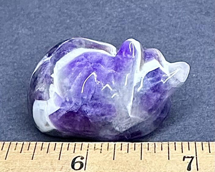 CV414 Banded Amethyst Sleeping Fox - The Rock Shed