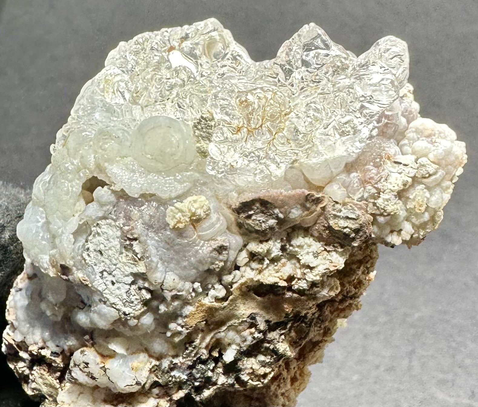 M812 Hyalite Opal - The Rock Shed