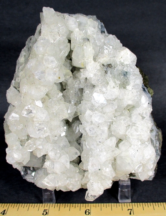 M307 Apophyllite - The Rock Shed