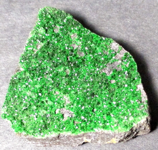 M721 Uvarovite - The Rock Shed