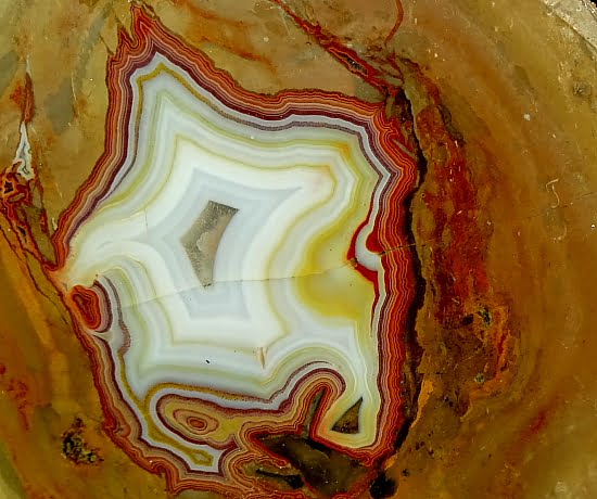 PR1010 TeePee Canyon Agate - The Rock Shed