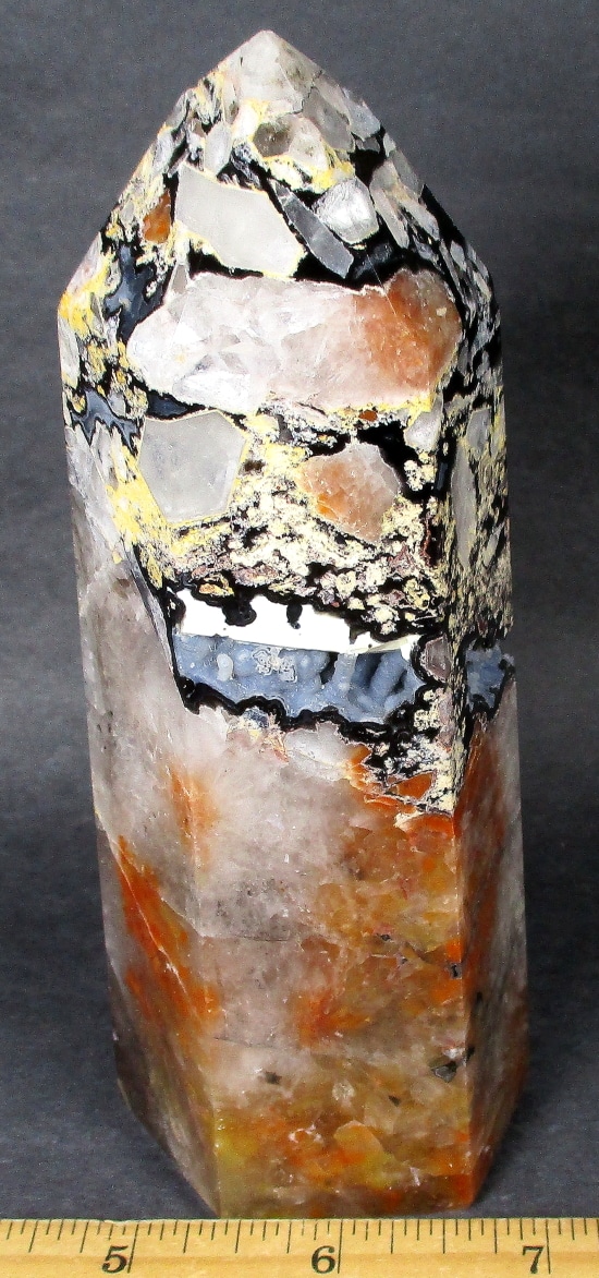 PR606 Mosaic Quartz Free Form - The Rock Shed