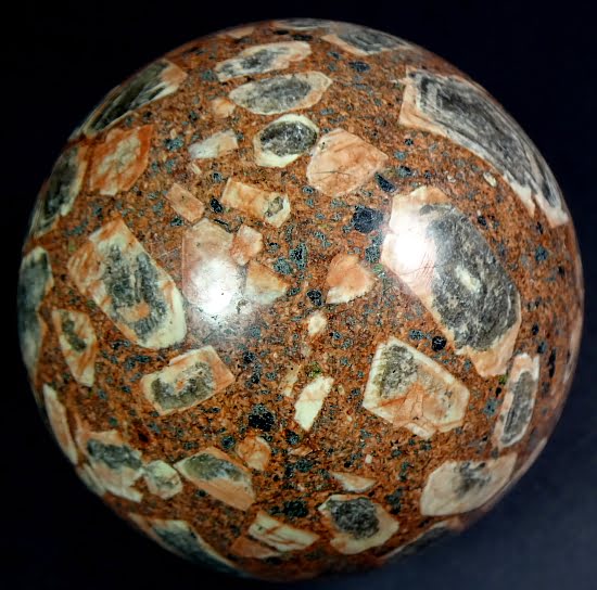 SP803 Large Grain Granite - The Rock Shed