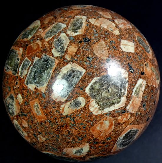SP803 Large Grain Granite - The Rock Shed