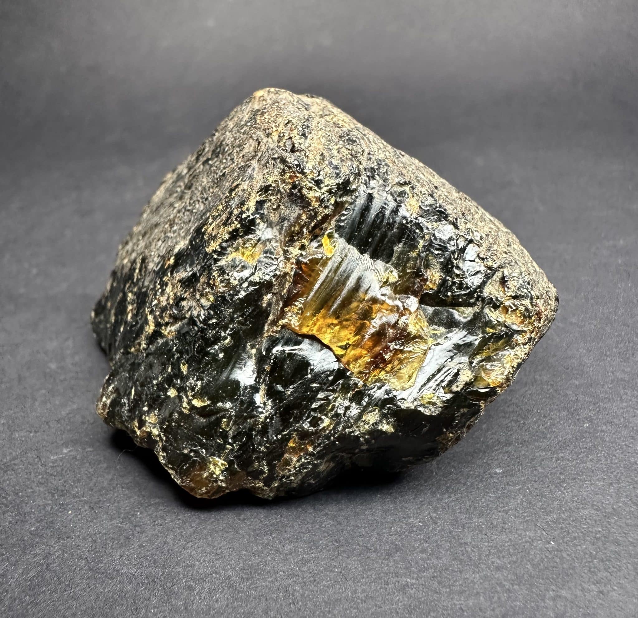 M807 Dark Amber - The Rock Shed