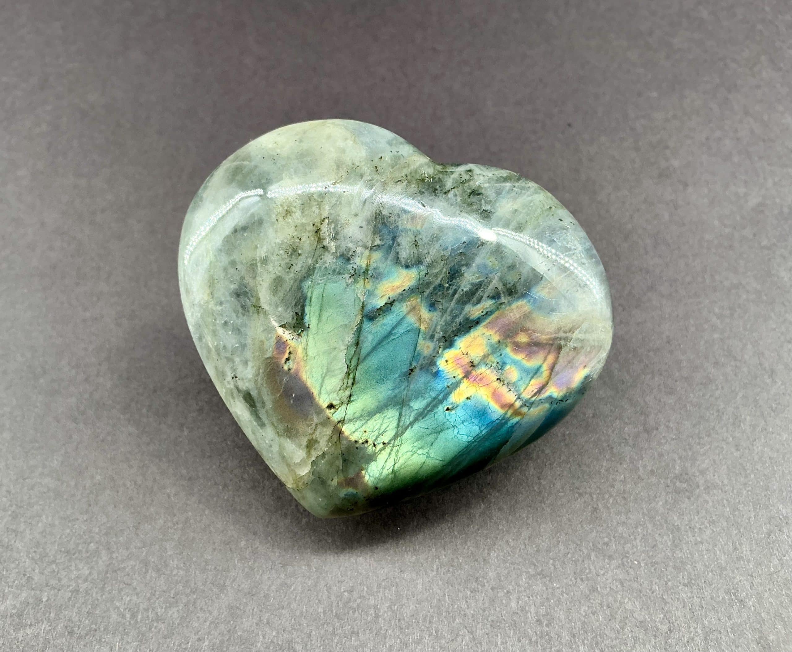 H305 Labradorite Heart - The Rock Shed