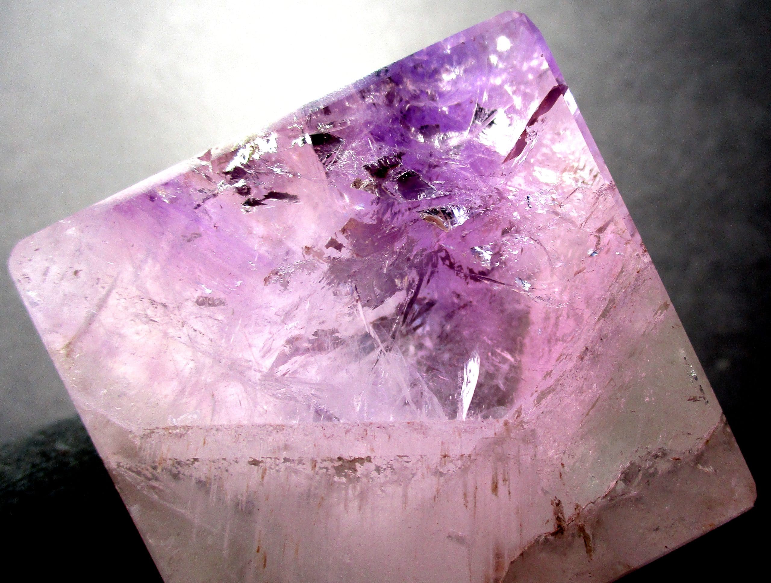 CV320 Amethyst Cube - The Rock Shed