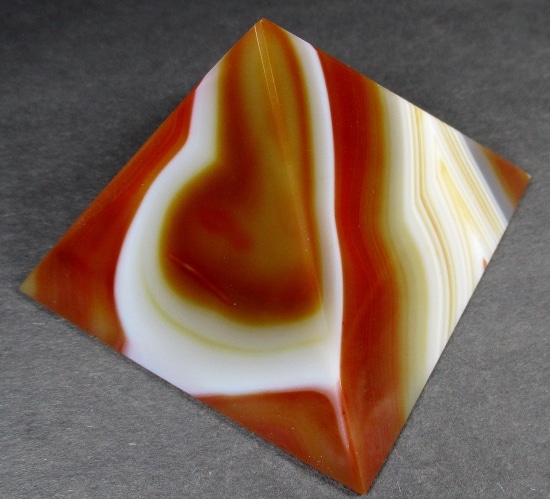 CV417 Agate Pyramid - The Rock Shed