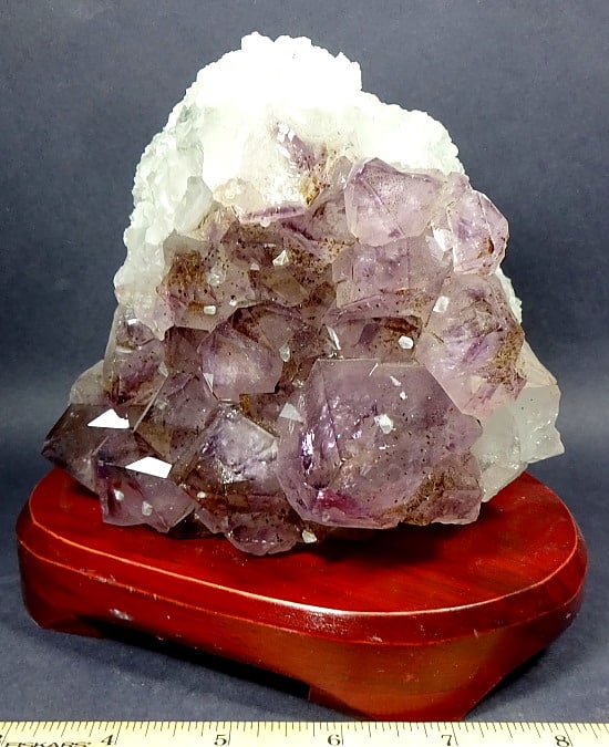 LT110 Amethyst Light - The Rock Shed