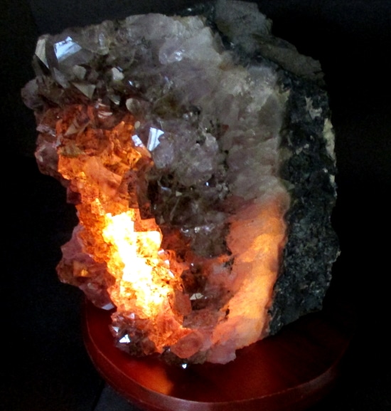 LT110 Amethyst Light - The Rock Shed