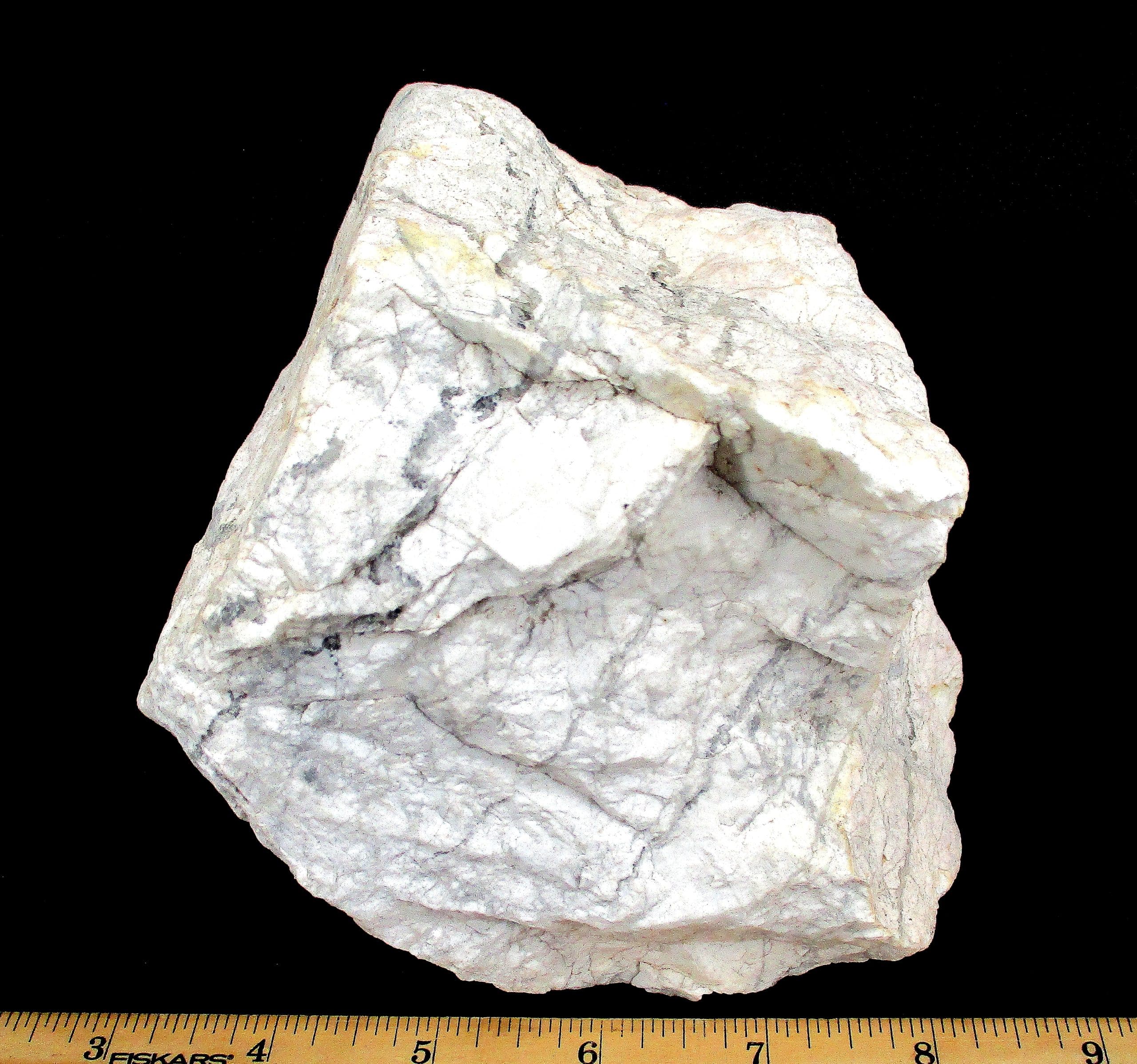 BCR418 Howlite - The Rock Shed